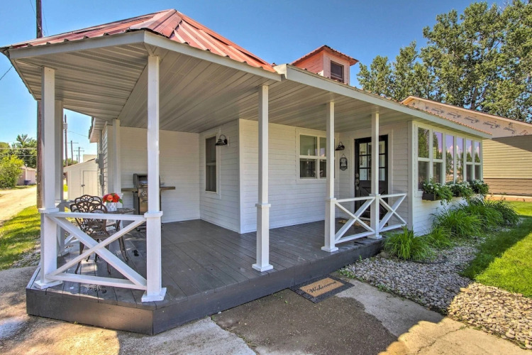 Charming Choteau Cottage: Ski & Fish Nearby! - Montana