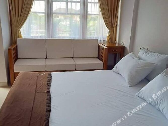 Grand Raka Homestay - Buleleng