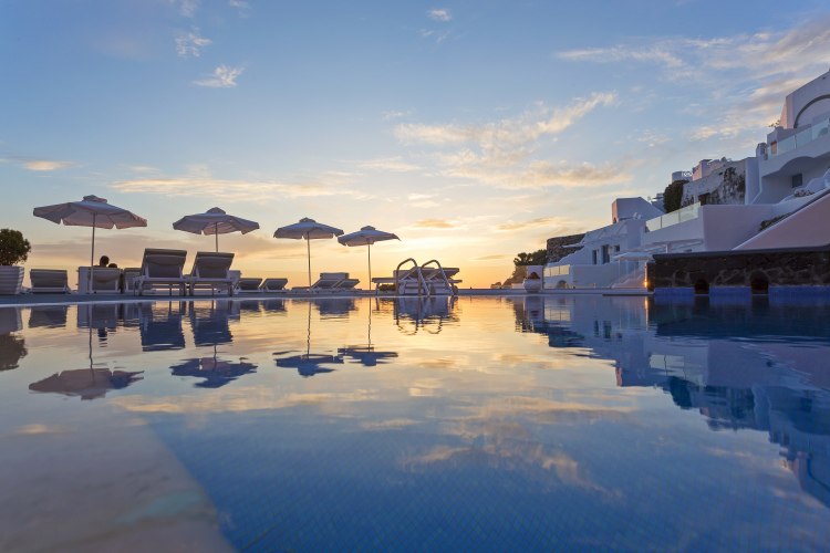 Pegasus Suites & Spa - Santorini