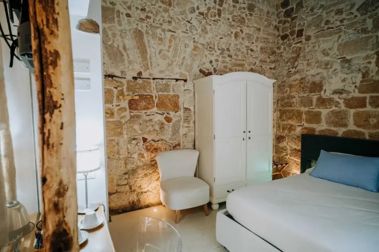 Ambrosia-timeless Hosting - Palermo, Italy