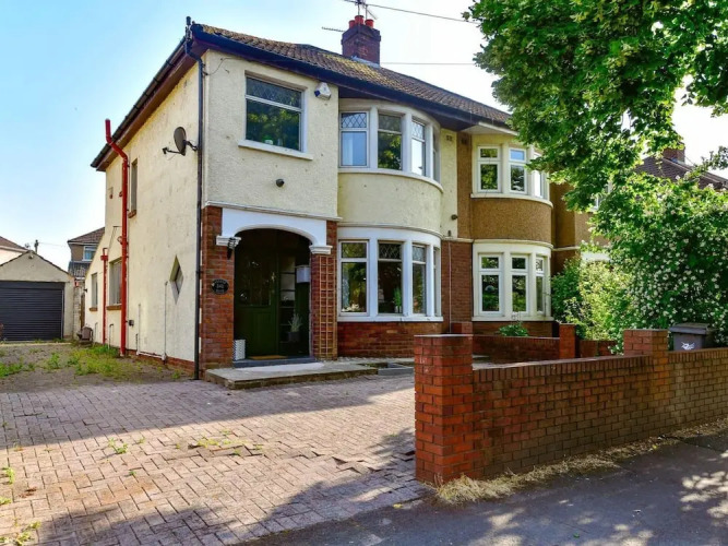 Stunning 3-bed House In Cardiff With Free Parking! - Cardiff