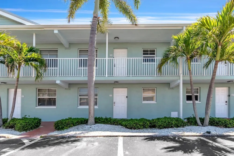 Barefoot Beach Resort F106 - Redington Beach, FL
