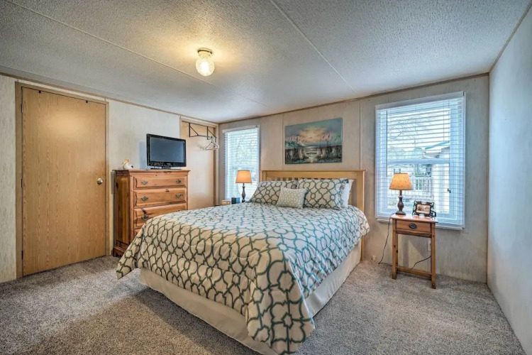Peaceful Supply House ~ 2 Mi To Holden Beach! - Holden Beach Fishing Pier