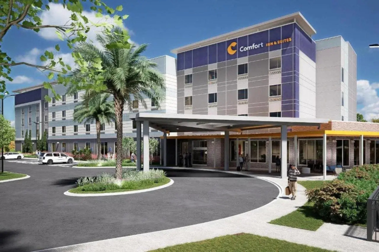 Comfort Inn & Suites Orlando Sanford Airport - Sanford, FL