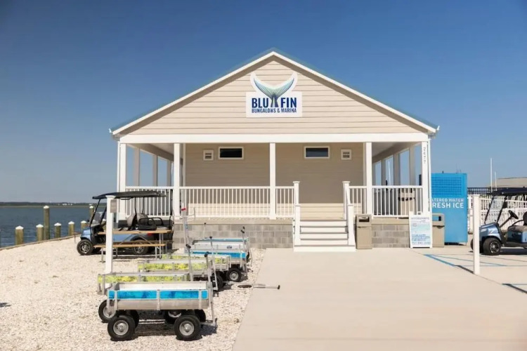 Blufin Bungalows & Marina - Chincoteague, VA
