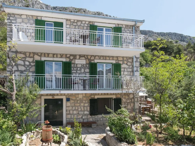 Lavish Holiday Home In Podstrana With Garden - Podstrana