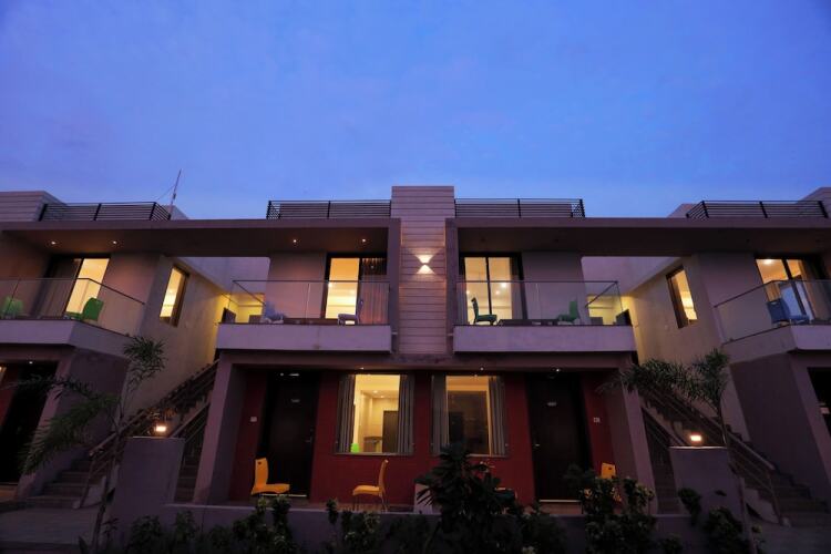Leena Resort - Nandurbar