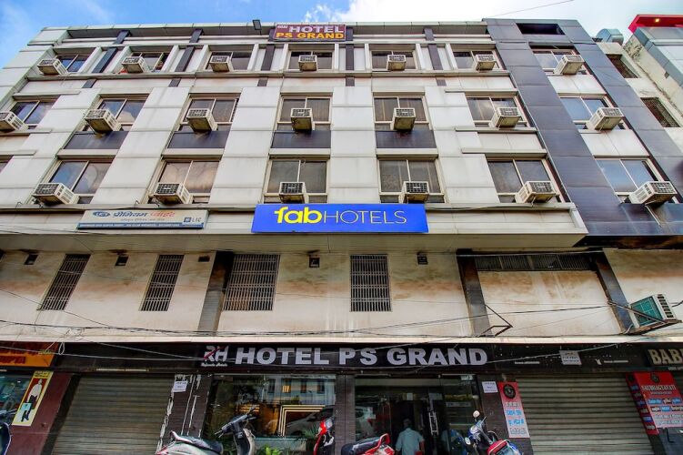 Fabhotel Ps Grand - Lucknow