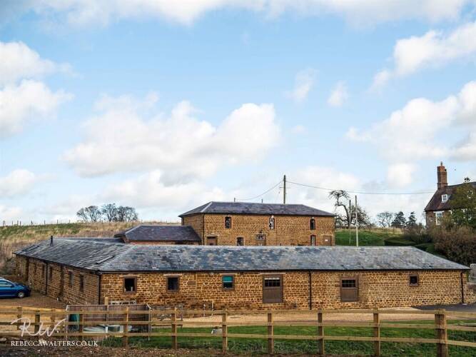 The Granary At Fawsley - Warwickshire