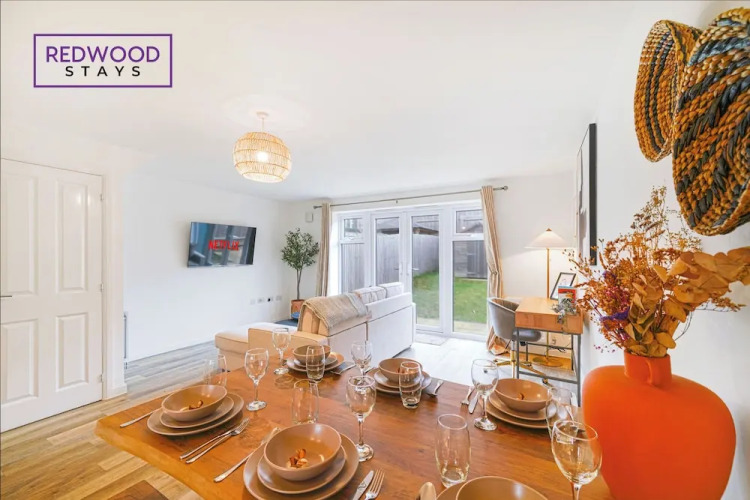 Woolhampton Drive House By Redwood Stays - Basingstoke