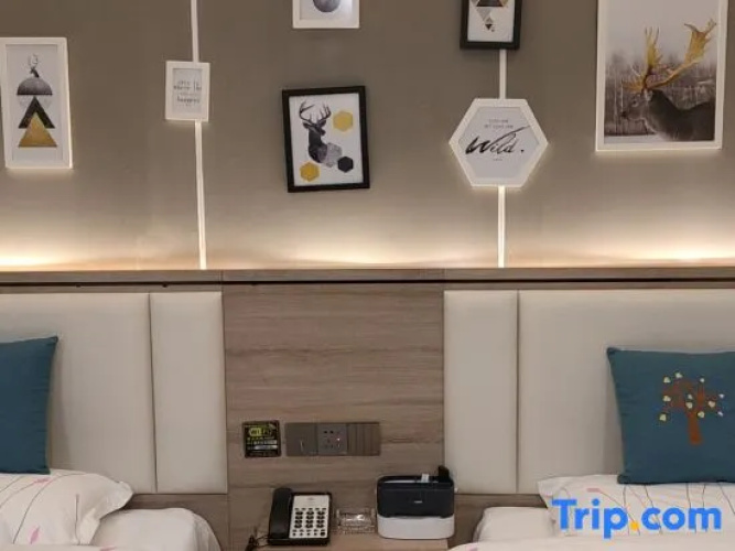 Luke Hotel (Zhoukou East Bus Station) - Zhoukou