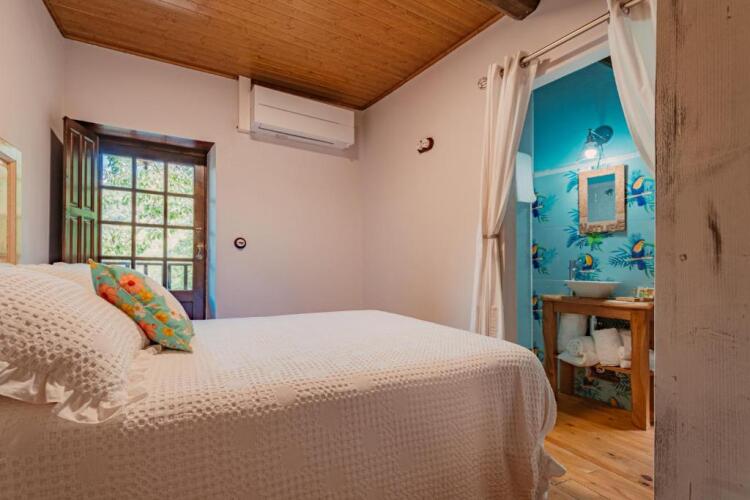 Casa Escondida Aveiga - Pantón