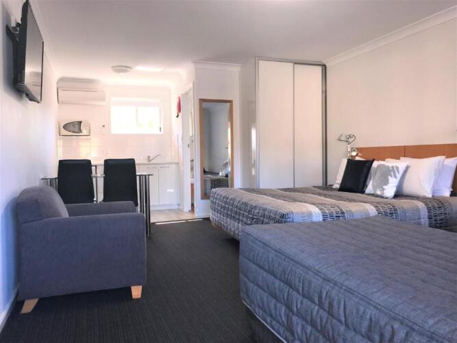 Culburra Beach Motel - South Coast