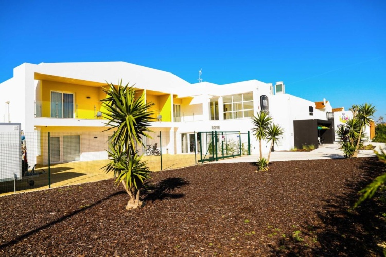 Ride Surf Resort & Spa - Ferrel