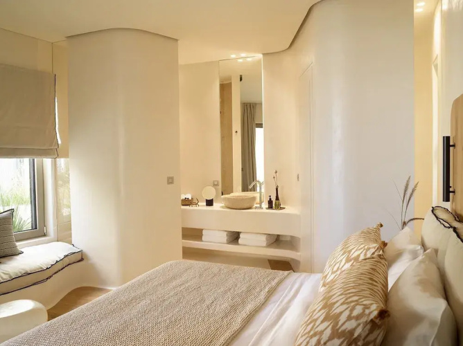 White Pebble Suites - Milos