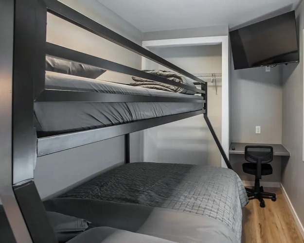 Big River Escape Parkside Bungalow - Winona, MN