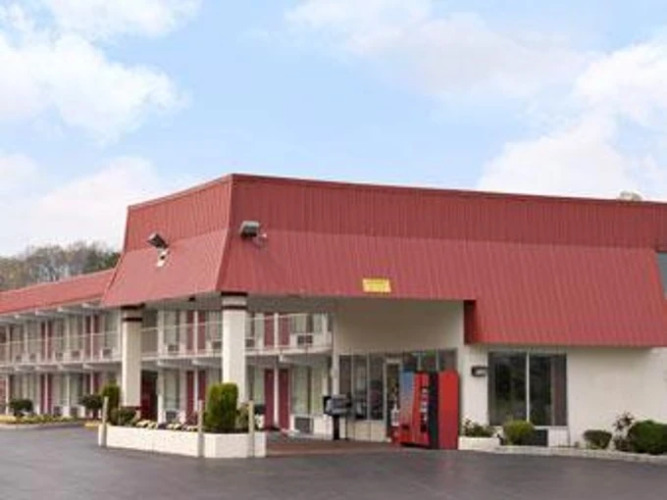Super 8 Kingsport /I-81 - Johnson City, TN