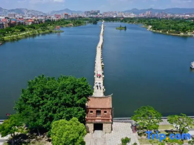 Juyuan Homestay (Quanzhou West Street Bell Tower Store) - Quanzhou