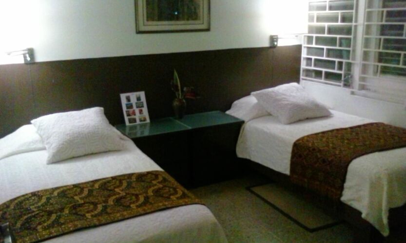 Neita's Nest - Jamaican Bed & Breakfast - Kingston, Jamaica