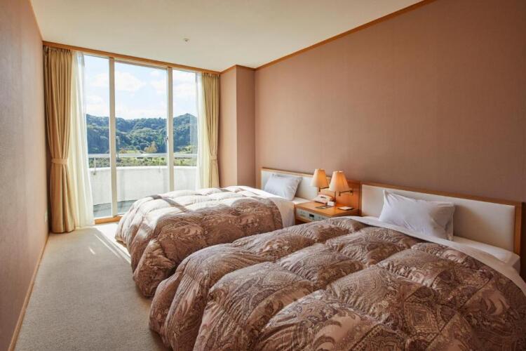 Kamogawa Country Hotel - Kimitsu