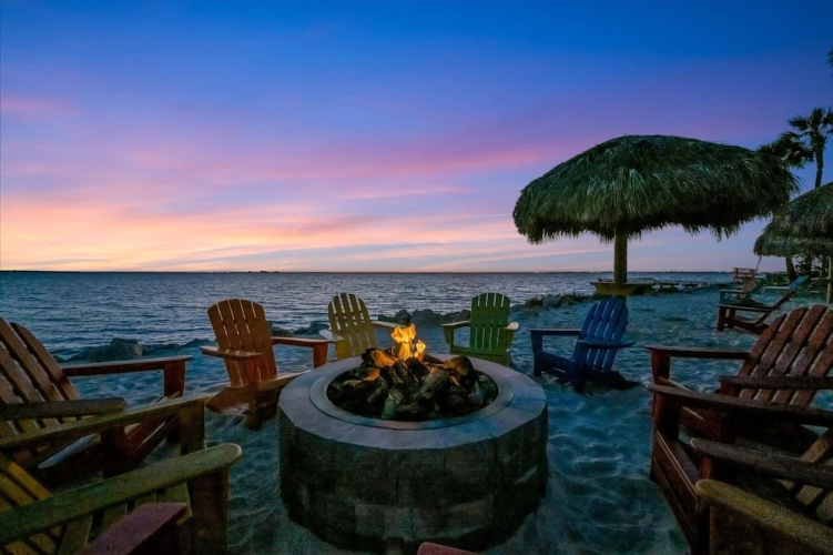 Waterfront Resort Condo Balcony Heated Pool - Tampa, FL