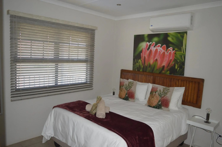 Mayfair Farm Cottages - Oudtshoorn