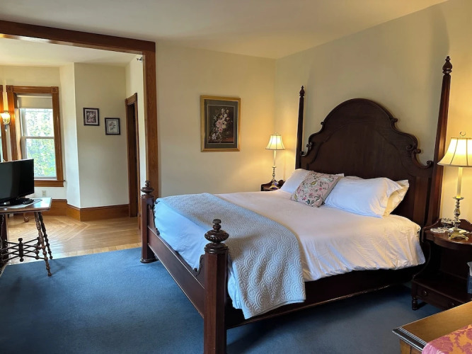 Meredith Inn - Moultonborough, NH