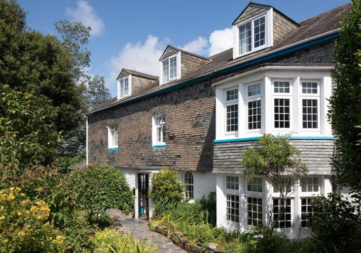 1605 By The Sea - Falmouth