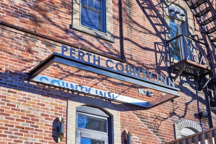 Perth County Inn - Stratford