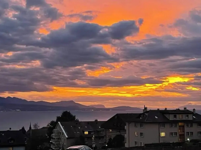 Room-independent Room With Stunning View - Lausanne