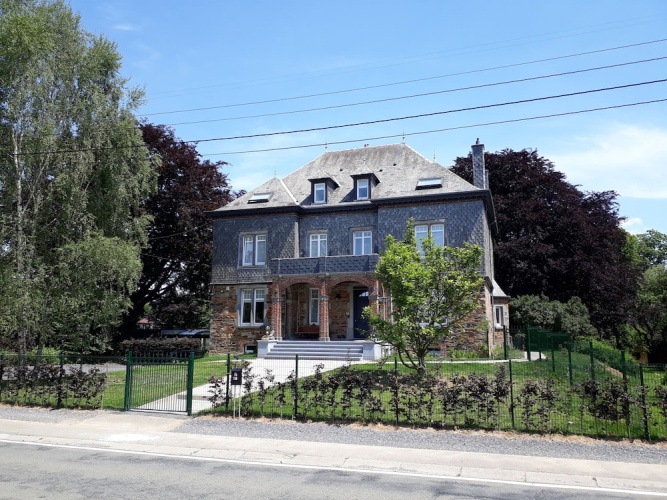 L'albizia - Saint-Hubert