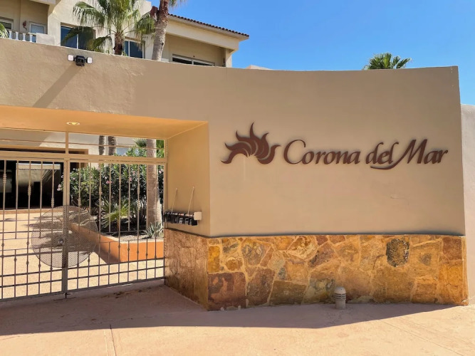 Corona Del Mar By Rocky Host - Sonora