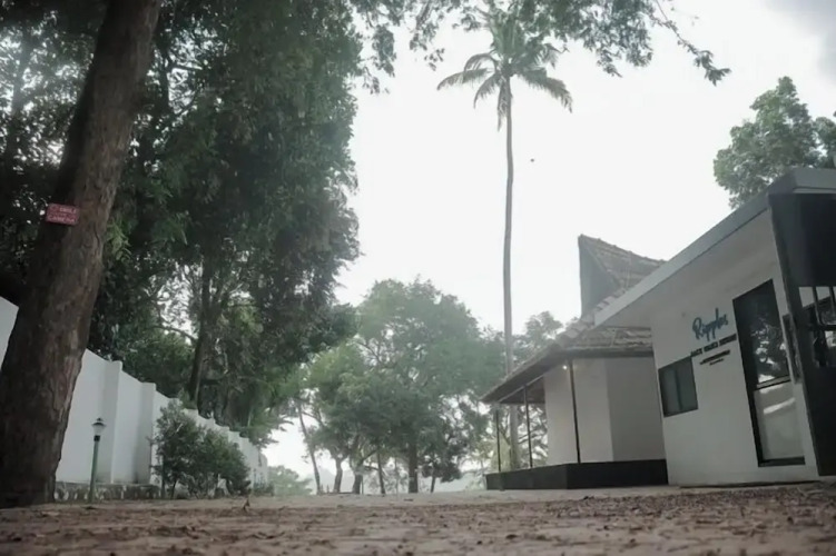 Ripples Backwater Resort - Kollam