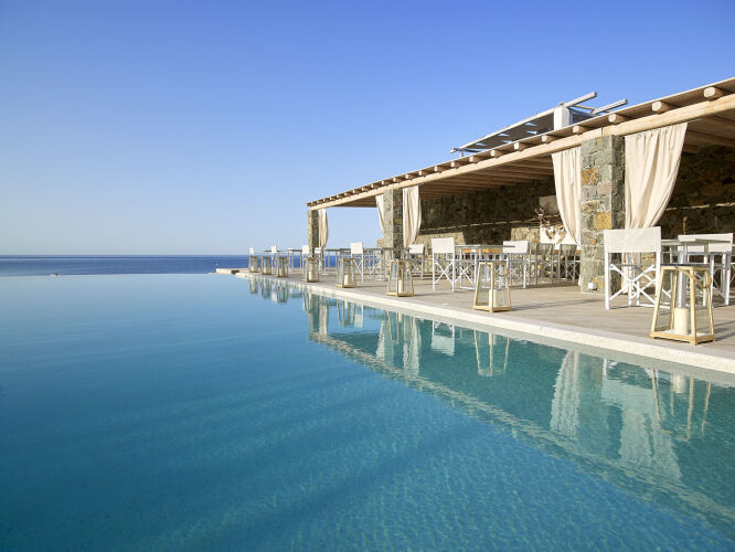 Artemis Seaside Resort - Milos
