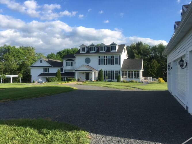 Loudoun Valley Manor - Purcellville, VA