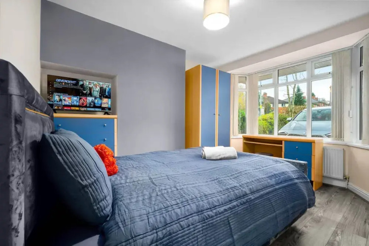 Harborne House 4 Bedroom Contractor Qe Hospital - Birmingham
