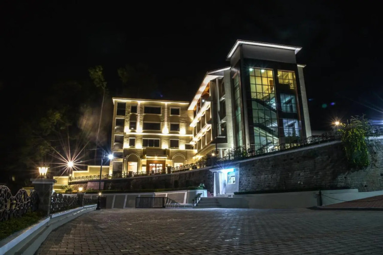 Justa Palampur Resort & Convention Centre - Palampur