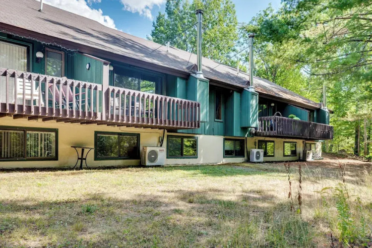 Near Skiing & Hiking! North Conway Gem W/ Balcony - Conway, NH