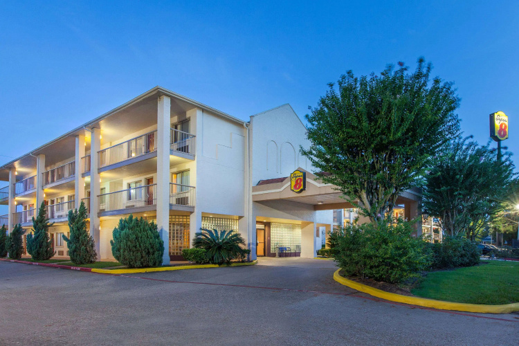 Surestay Hotel By Best Western Spring North Houston - Spring, TX
