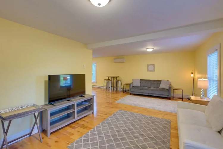 Walk To Sorrento Town Dock: Pet-friendly Apartment - Bar Harbor, ME