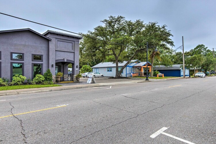 Downtown Ocean Springs Retreat: 1 Mi To Beach! - Ocean Springs, MS