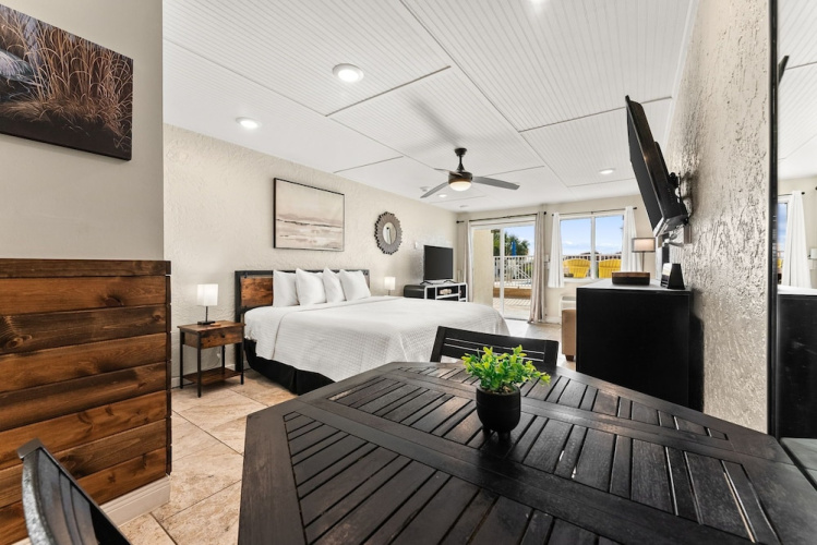 The Ambassador - Unit C5 - Studio King - On Pool Deck - Panama City Beach, FL