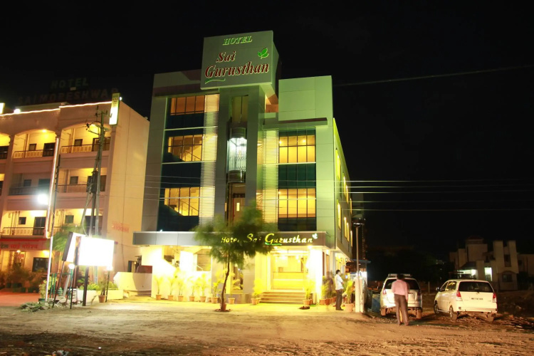Hotel Sai Gurusthan - Shirdi