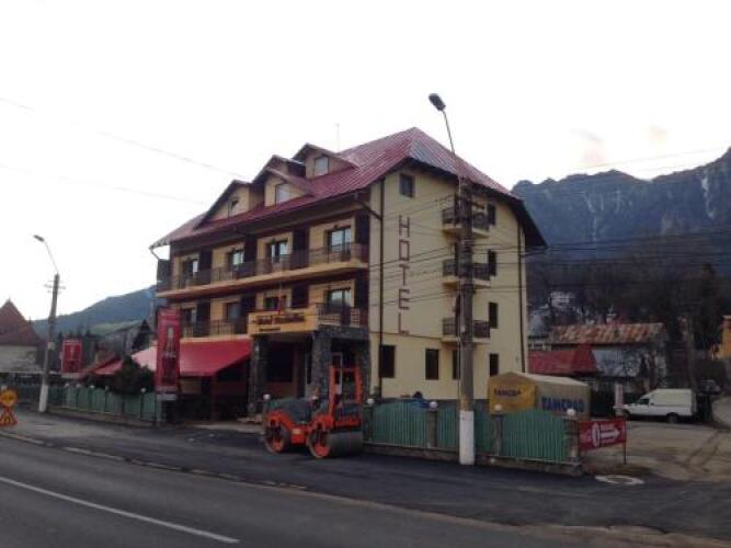 Suru Hotel & Restaurant - Bușteni