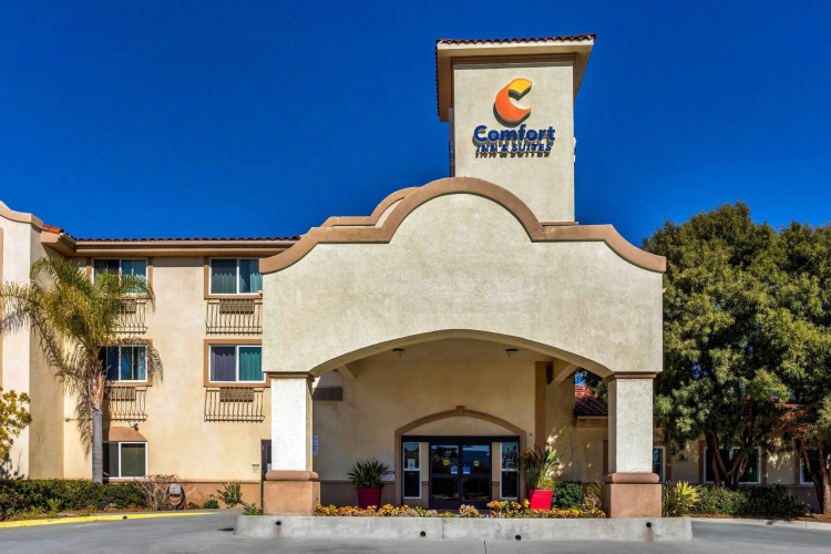 Comfort Inn & Suites Murrieta Temecula Wine Country - 穆列塔