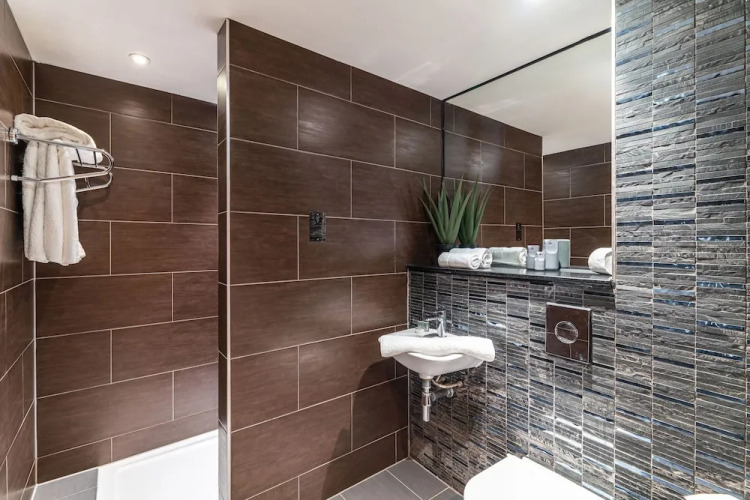 Tunnage Square Apartments By Epic - Guernsey