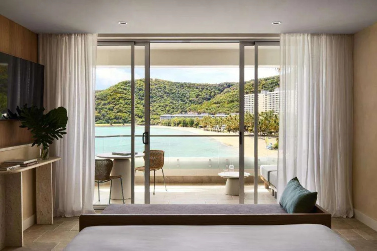 The Sundays - Hamilton Island