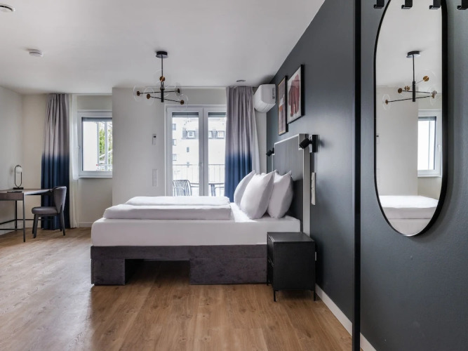 Numa Düsseldorf Leo - Düsseldorf