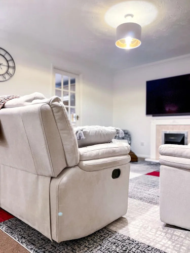 Immaculate 2-bed Apartment In Rochester - Chatham