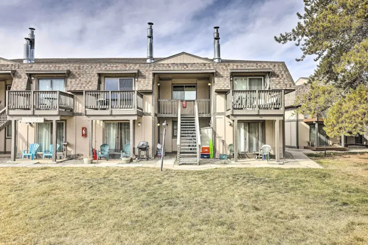 Condo W/ Balcony & Views - Steps To Ski Shuttle! - Fraser, CO